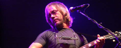 Remember When Warren Zevon Brought Down The House And The Tears With