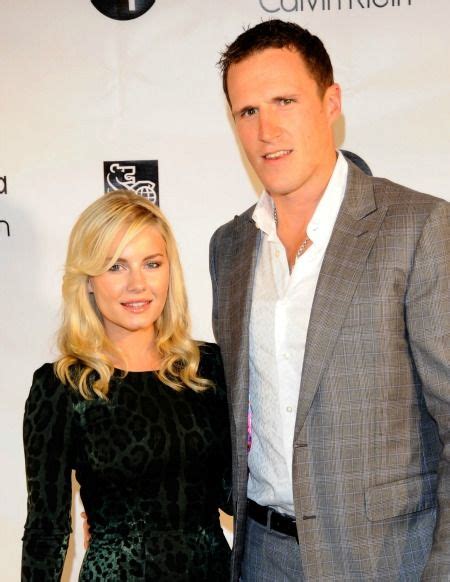Elisha Cuthbert And Dion Phaneuf