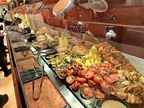19 Must Try Best Lunch Las Vegas Strip 2026 Picks
