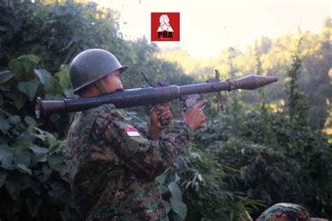 အမှတ်၁၄ ယမ်းချက်စက်ရုံကို ပူးပေါင်းတပ်ပစ်ခတ် သံလွင်ခက်