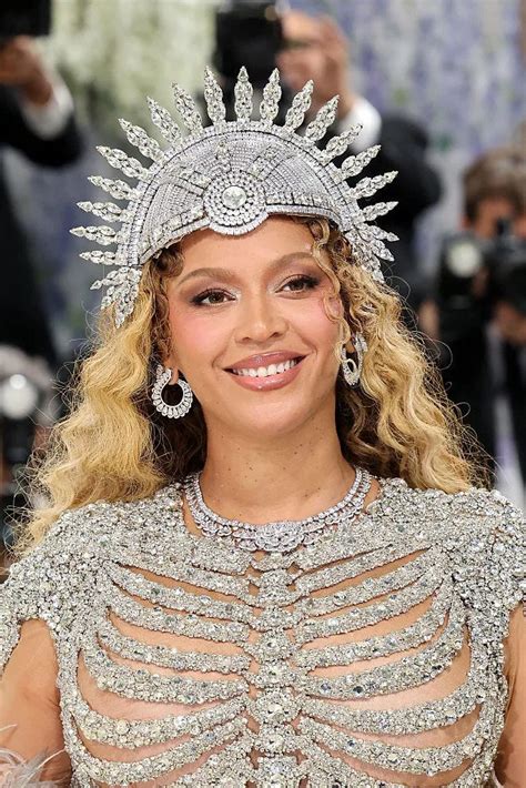All The Best Jewelry At The Met Gala