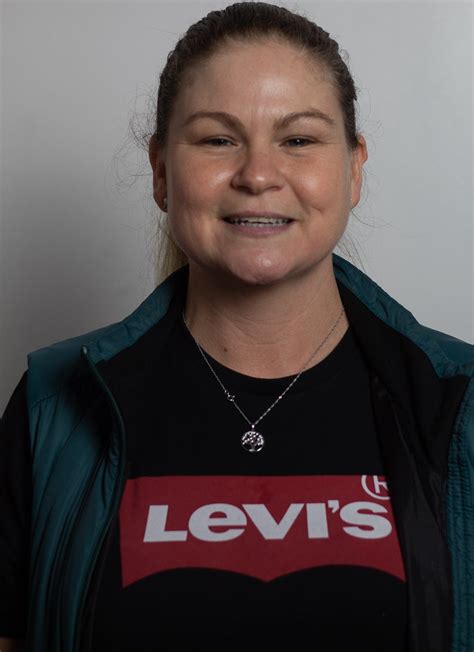 Claire Mclaughlins Instagram Twitter And Facebook On Idcrawl