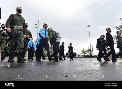 Miami Gardens Florida Usa 06th Feb 2021 Mourners Leaving After A