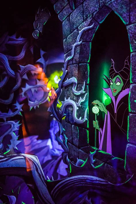 Sleeping Beauty Castle Walkthrough Disneyland Gml9818 George
