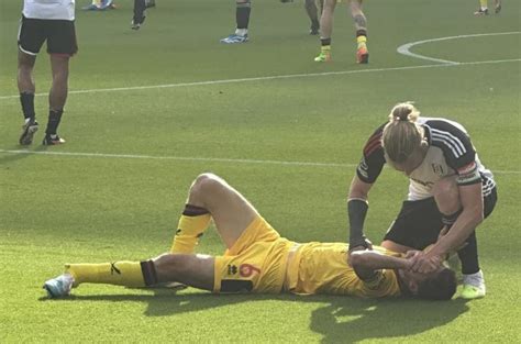 Former Premier League Defender Forced To Retire After Failing To