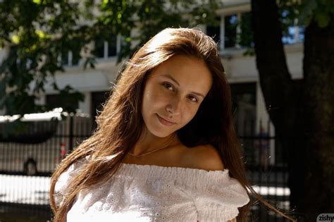 Alisa Amore Natural Tits Growth Ralisai