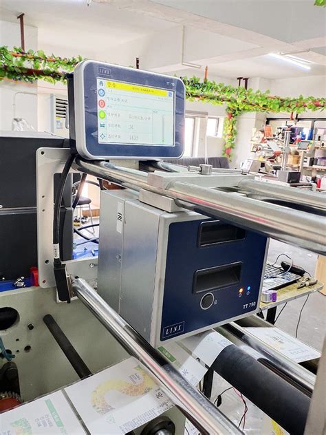 qr code printing continuous date coder on vffs thermal transfer overprinter linx tt750 date