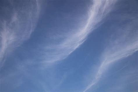 유토이미지 파란하늘의 하얀구름