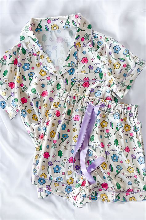 Ditzy Daisy Satin Pajamas Shorts Set Spikes And Seams