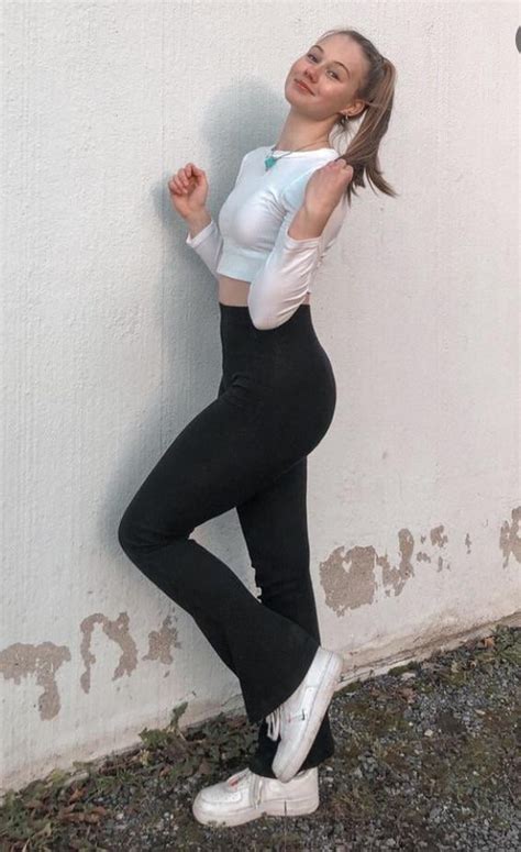 Cutie R Croptopgirls