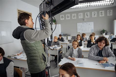 Корпоративный фильм. Заказать съёмку в Москве - Yes, Today! Film