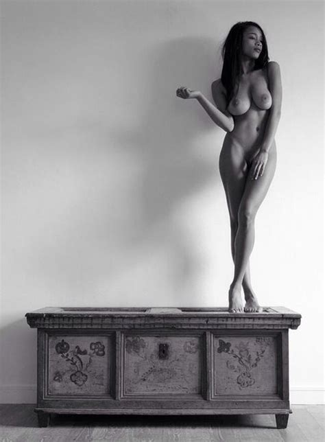 Zalia Fender By Second Glance Pic