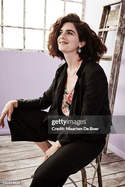 2427 Gaby Hoffmann Photos And High Res Pictures Getty Images