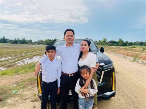 ឧកញ៉ា ឡេង ប្រុស ប្រកាសឧបត្ថម្ភថវិកា ៥ពាន់ដុល្លារ ដល់កីឡាករបាល់ទាត់កម្ពុជា ក្រោយយកឈ្នះកោះហ្កាំជើងទី២