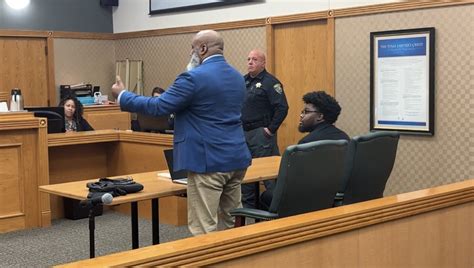 Former Elgin Isd Basketball Coach Accused Of Having Pornographic Images