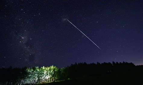Spacex星鏈衛星包圍地球，如何對天文學家的太空觀測造成干擾？ Tnl The News Lens 關鍵評論網