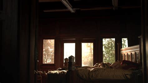 Auscaps Ian Somerhalder Shirtless In The Vampire Diaries Rescue Me