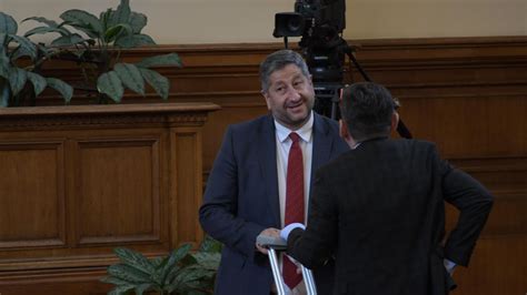 Христо Иванов НС ще изчака доклада относно възможностите за