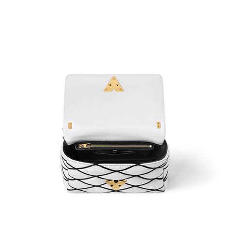Go 14 Mm Malletage Leather Handbags Louis Vuitton