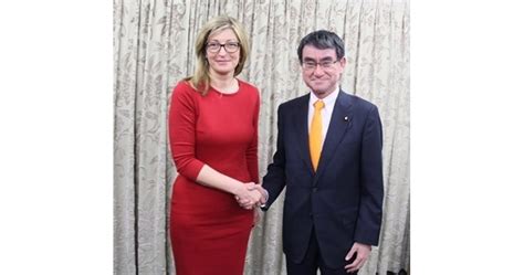 Министърът на външните работи на Япония Таро Коно пристигна в София