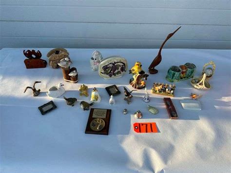 Assortment Of Décor Meagher Auctioneers Assortment Of Décor Meagher Auctioneers