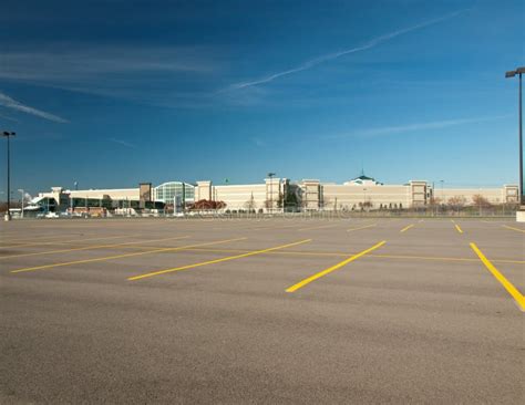 Empty Parking Lot Stock Image Image Of Stores Parking 27711265