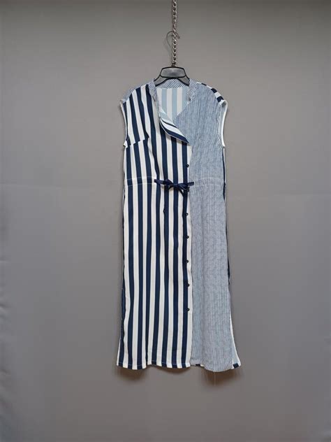 스트라이프 민소매 원피스 세컨웨어