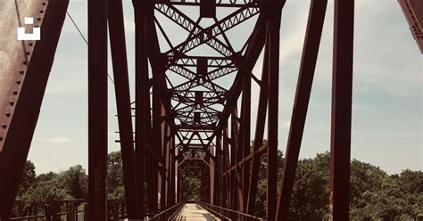 빈 갈색 콘크리트 다리 사진 Unsplash의 무료 브리지 이미지