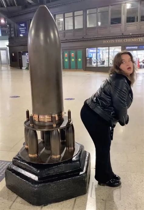 Woman Compares Monument To Sex Toy And Jokes Its Awful Shame She Cant Use It Daily Star