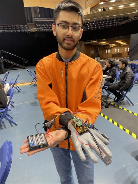Haptic Hand Devpost