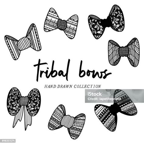 부족 활 그려진 부족 장식 Bowtie 손을 손으로 그린 그림입니다 나비 넥타이에 대한 스톡 벡터 아트 및 기타 이미지 나비 넥타이 나비매듭 낙서 드로잉 Istock