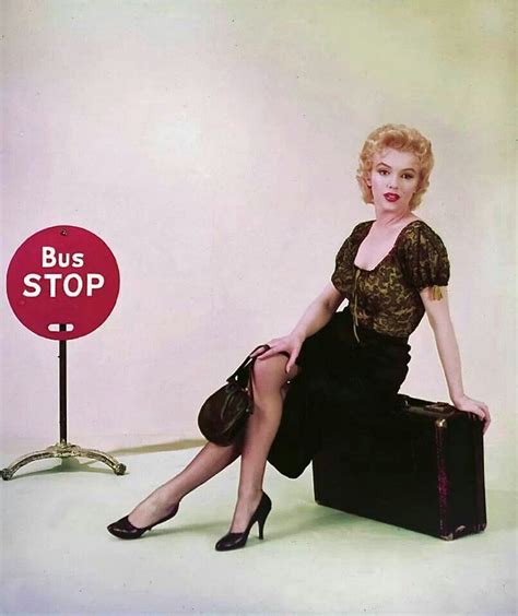 Pin En Marilyn Bus Stop