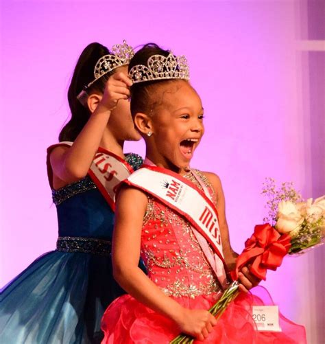 Tulsas Paris Epps Crowned As The 2022 Miss Oklahoma Princess