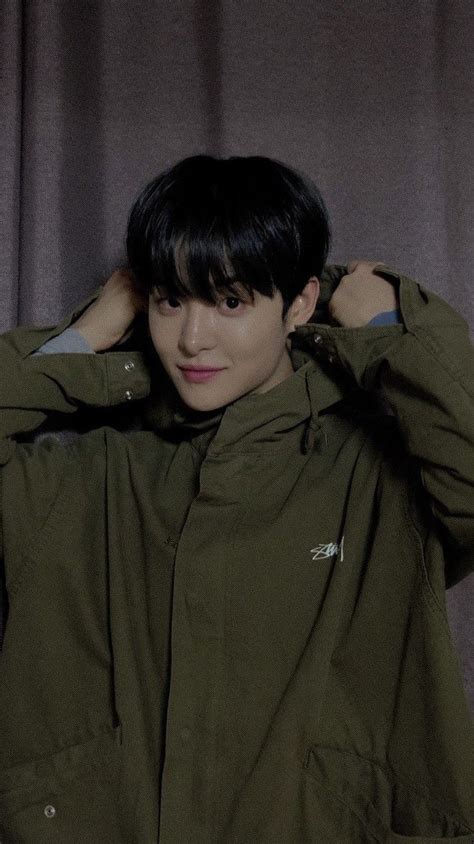 Jihoon Gambar Tubuh Gambar Pacar Gambar Profil
