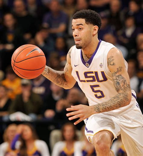 Lsu Holds Off Georgia 89 85 Improving To 13 7 6 2 In The Sec Inside The Tigers