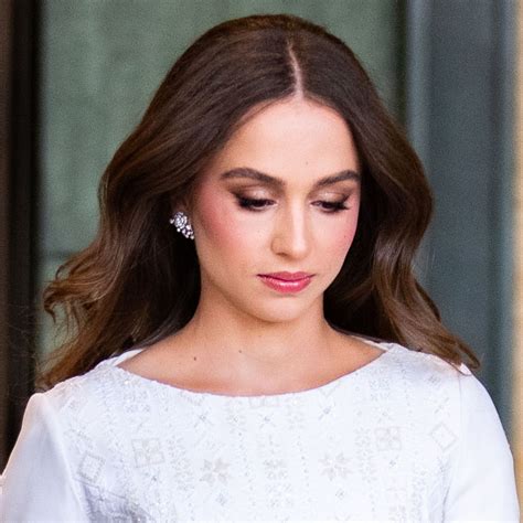 Laura Smallss Instagram Twitter And Facebook On Idcrawl