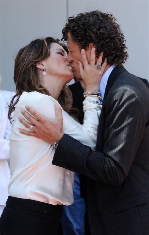 Shania Twain Robert Mutt Lange Is Still With Marie Anne