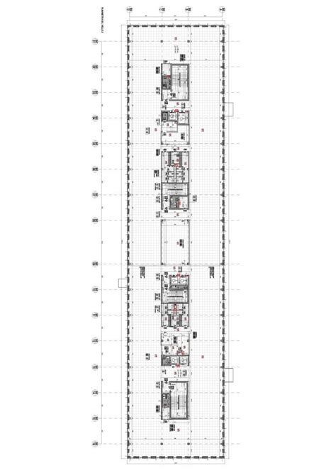 화이트와 그레이 그리고 블랙 패널이 이루는 감각적인 패턴 디자인은 파사드를 결정짓는 중요한 디자인 요소이자 건축물 내부를 외부환경으로 부터 보호하는 역활을 수행하는