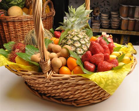 Оформление фруктовой корзины своими руками 85 фото