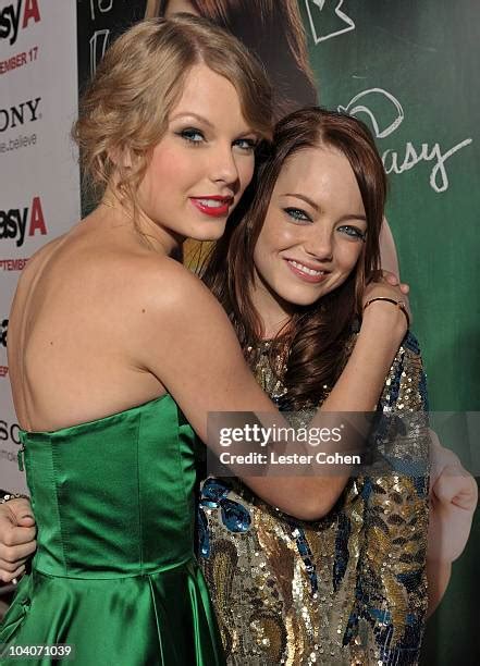 Taylor Swift Kissing Emma Stone Taylor Swift Kissing Emma Stone