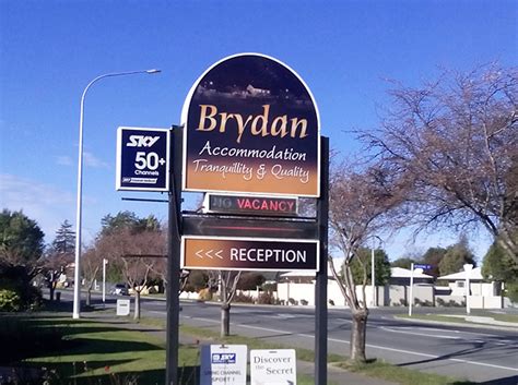 Brydan Signs Now