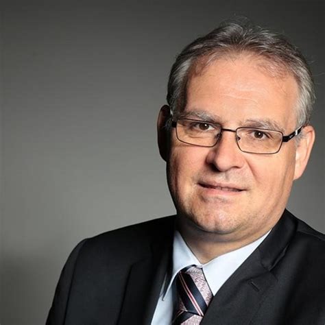 Robert Rößler Leiter Produktion Bäckerei Dat Backhus Xing