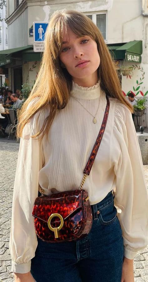 40 Trendy Haircuts For Women To Try In 2022 Blonde Long Straight Hair