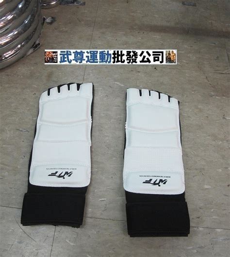 New跆拳道腳套散打護腳套兒童成人訓練比賽護腳背護手套跆拳道護具 運動產品 運動與健身 運動與健身 舉重和啞鈴 Carousell