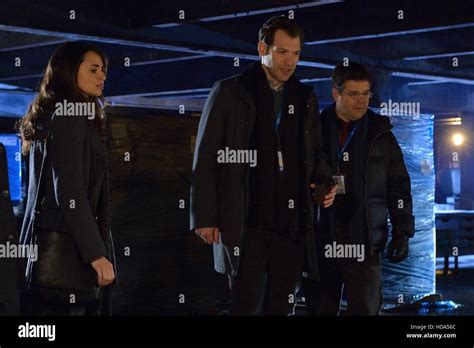 The Strain From Left Mia Maestro Corey Stoll Sean Astin The Box Season 1 Ep 102
