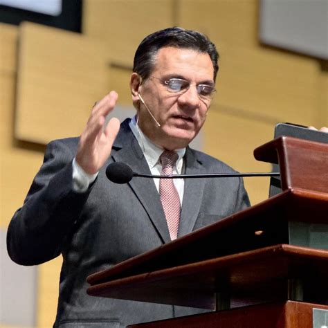 La Lealtad A La Iglesia Destaca La Preeminencia De Cristo Ps Pedro