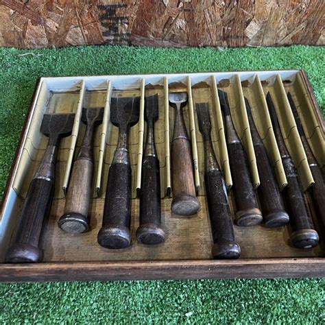 Yahooオークション 4 833 大工道具 ノミ 鑿 のみ 古道具 工具 ハン