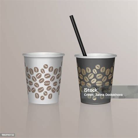 커피 컵이랑 카페 레스토랑 브랜드 아이덴티티 디자인에 대 한 서식 파일의 집합입니다 흑인과 백인 종이 커피 컵 이랑 일회용 플라스틱 및 뜨거운 음료 종이 식기 서식 파일 0