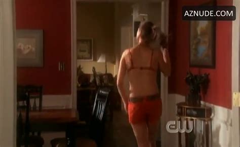 Lindsey Shaw Bikini Scene In Aliens In America AZNude