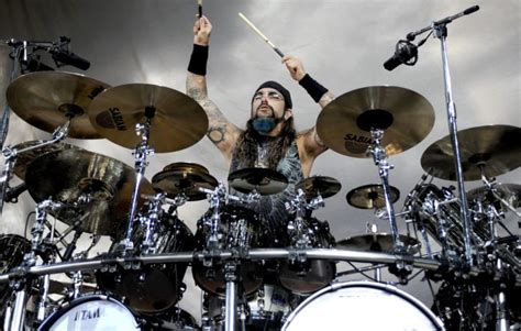 Drummer Mike Portnoy Has Rejoined Dream Theater